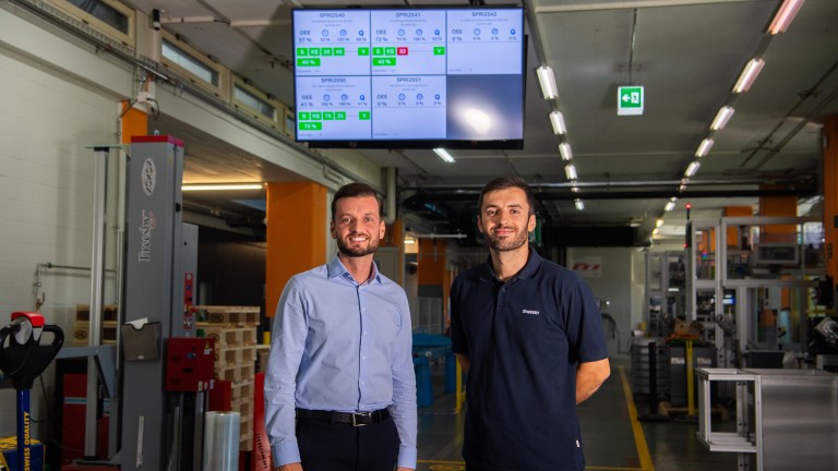 Digital traffic lights improve production | Geberit Group